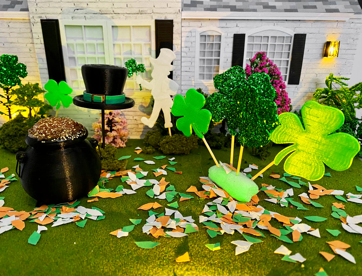 Miniature St. Patrick's Day Shamrocks – Luxe Miniatures by Phillip Nuveen